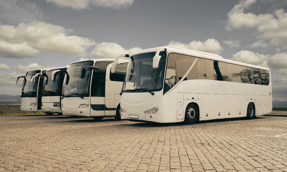 Mercedes Buses Price in India 2024 | Get all Mercedes Bus Models